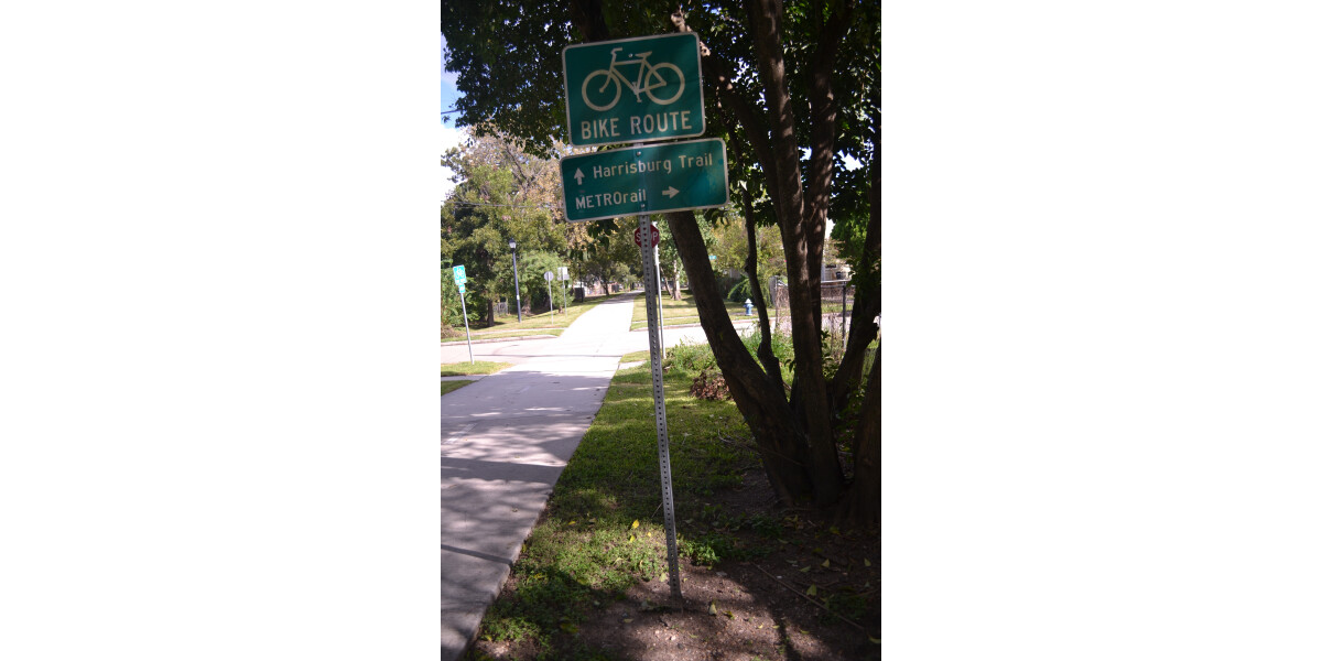 East End bike route sign | wall